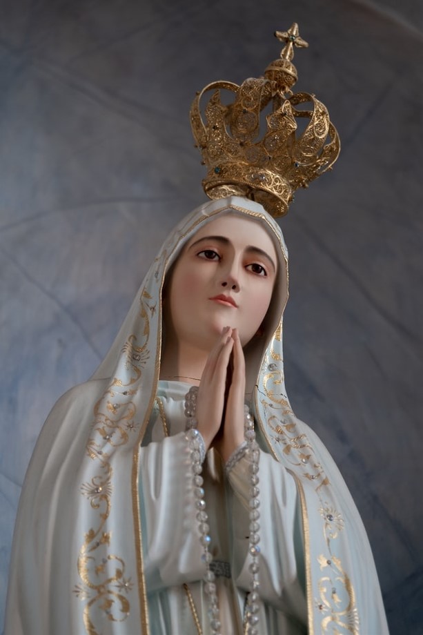 Fatima bereit, die Gläubigen nach einer langen Zeit zu empfangen ...